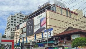 HUT ke-103, Oma Magdalena Dapat Kado Spesial dari Jemmy Asiku, Presdir ...